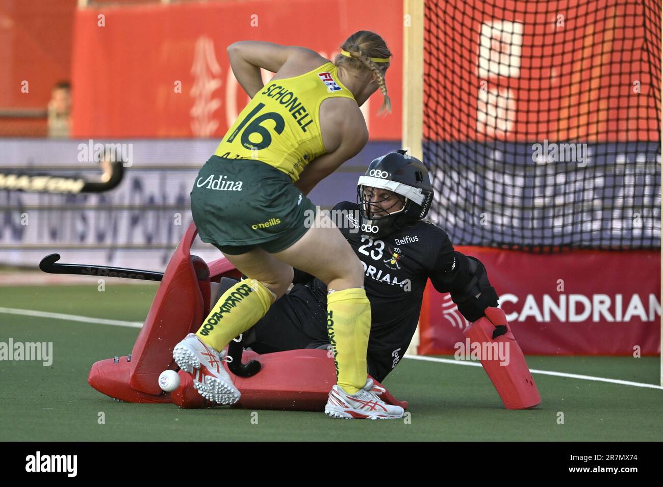 Courtney schonell hi-res stock photography and images - Alamy