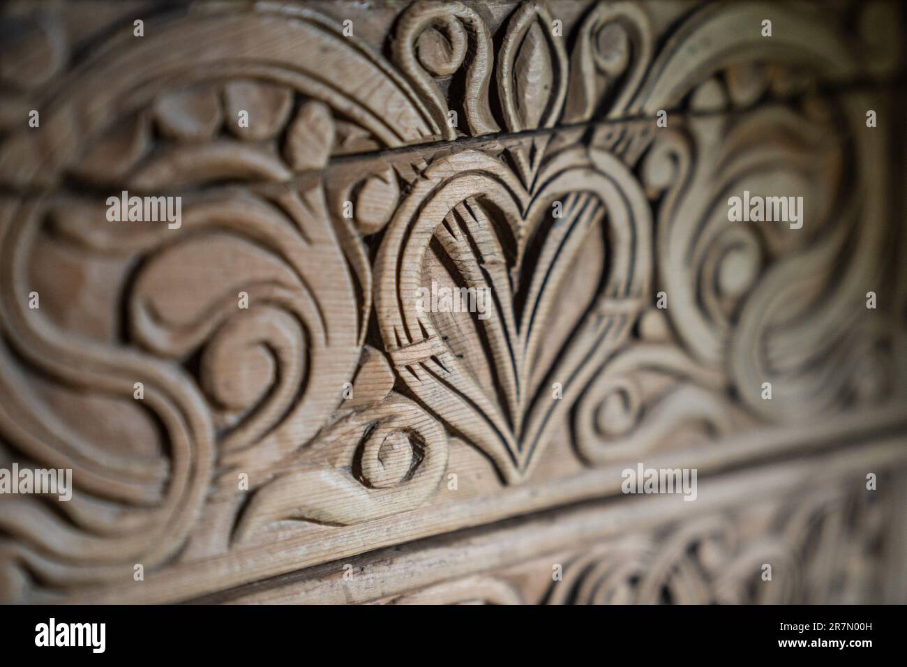 Carving designs hi-res stock photography and images - Alamy