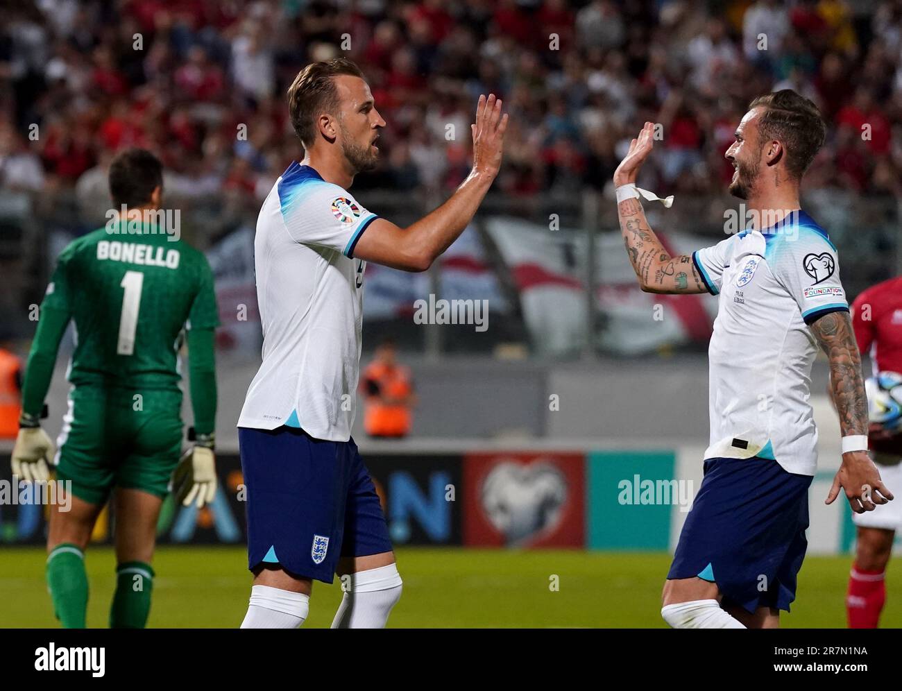 England's Harry Kane (left) celebrates with James Maddison after ...
