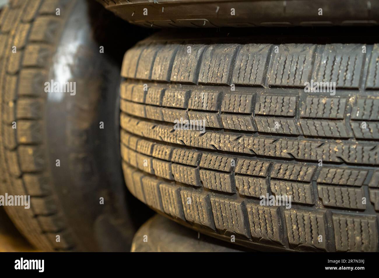 Used car tires rubber hi-res stock photography and images - Alamy