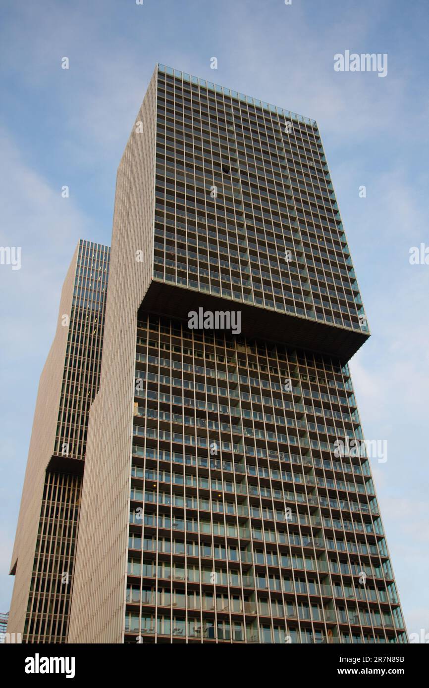 Modern architecture buildings rotterdam hi-res stock photography and ...