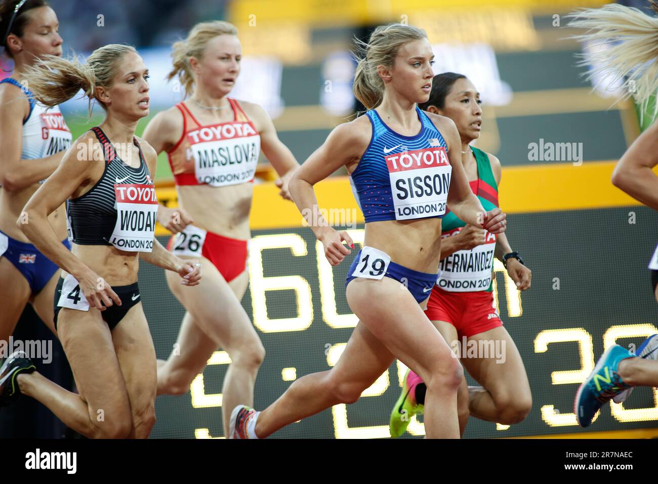 Emily Sisson participating in the 10.000m final at the World Athletics ...
