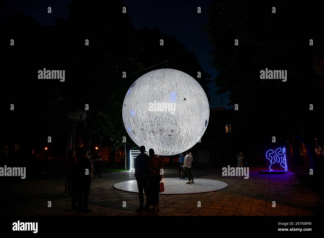 An impressive light installation called "Touch the Moon" was installed ...