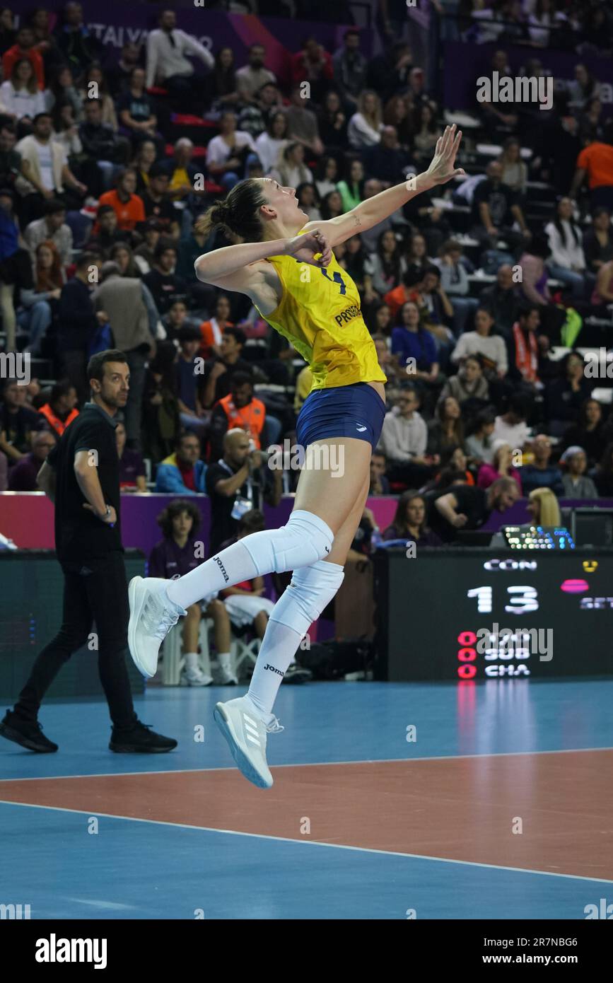 ANTALYA, TURKIYE - DECEMBER 17, 2022: Marina Lubian serves during Imoco ...