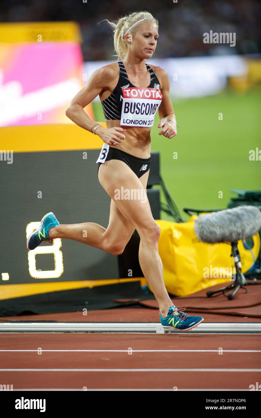Camille Buscomb participating in the 10.000m final at the World ...
