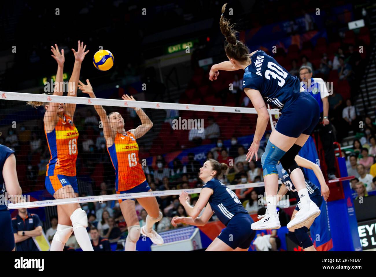 Olivia rozanski hi-res stock photography and images - Alamy