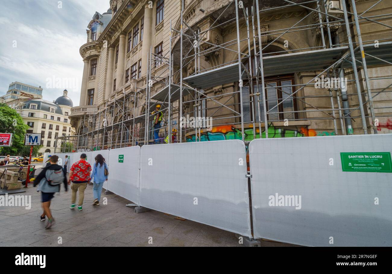 Bucharest, Romania. 16th June, 2023: The builders start the assembling ...