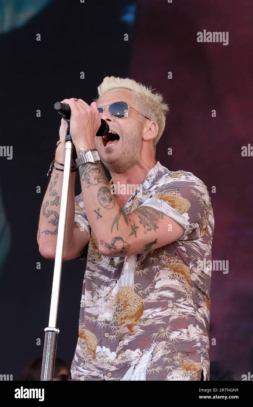 Onerepublic lead singer ryan tedder hi-res stock photography and images ...