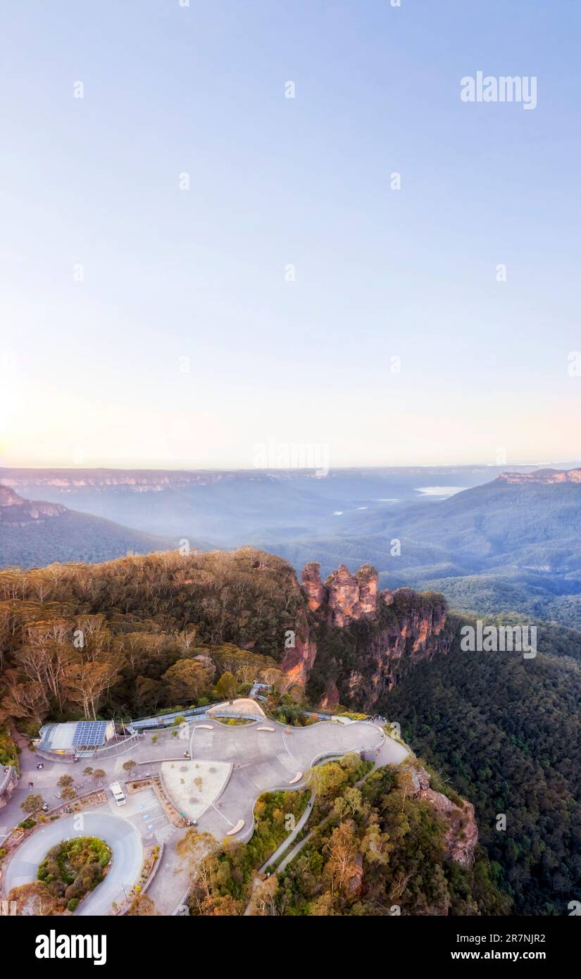 Clear sky over Three sisters rock formation in Blue Mountains of ...
