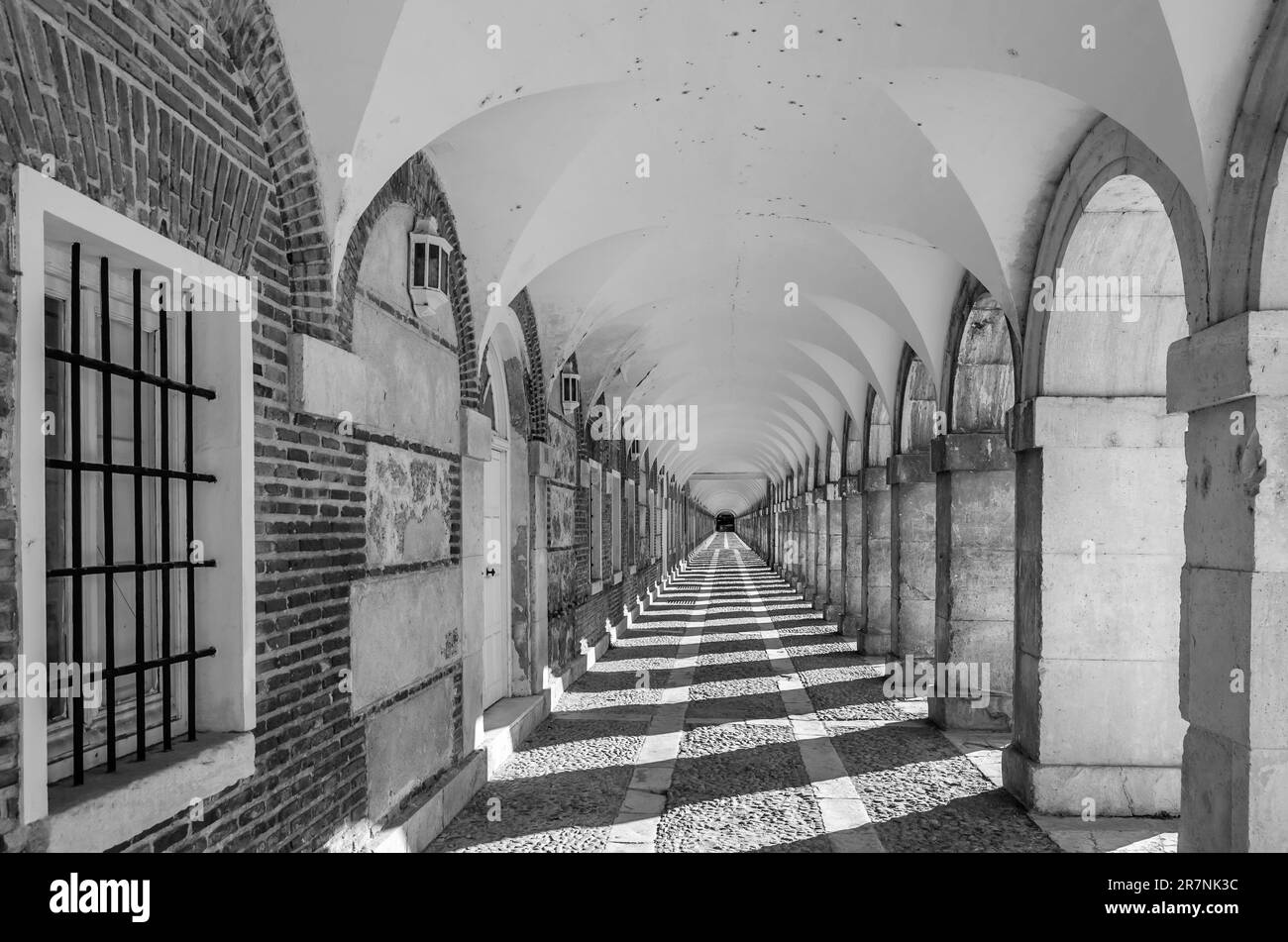 Architectural detail, alternating columns, creating light and shadow ...