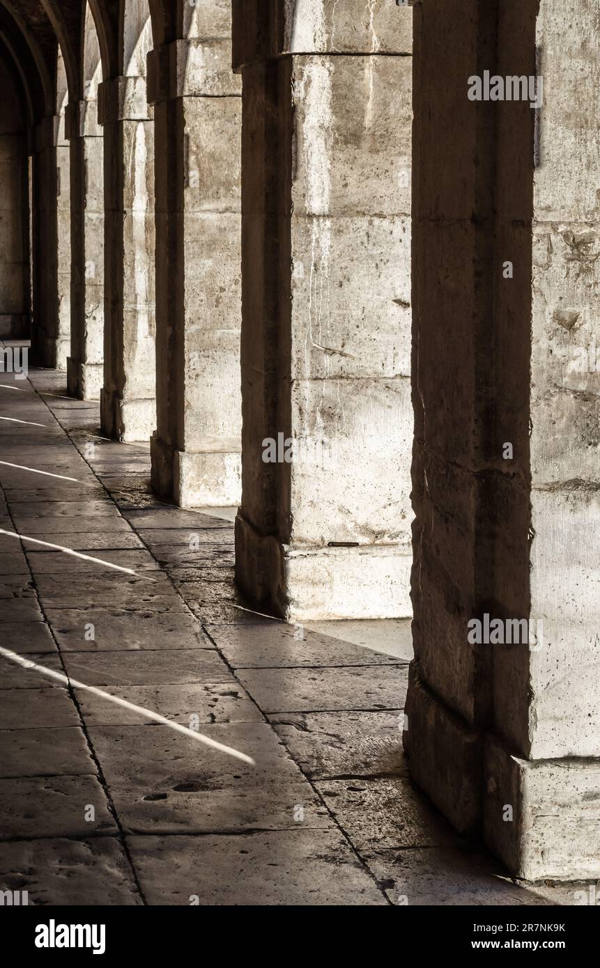 Architectural detail, alternating columns, creating light and shadow ...