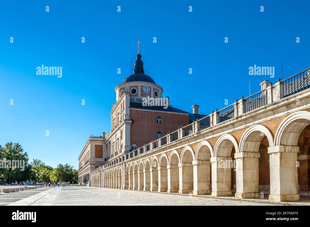 View royal palace aranjuez spain hi-res stock photography and images ...