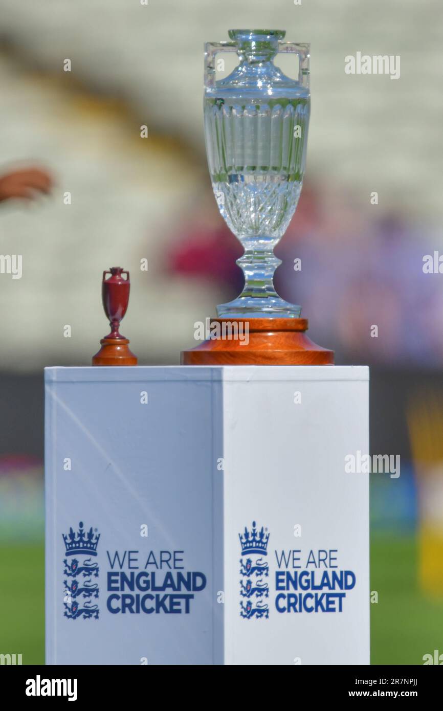 Ashes Cricket World Cup Trophy