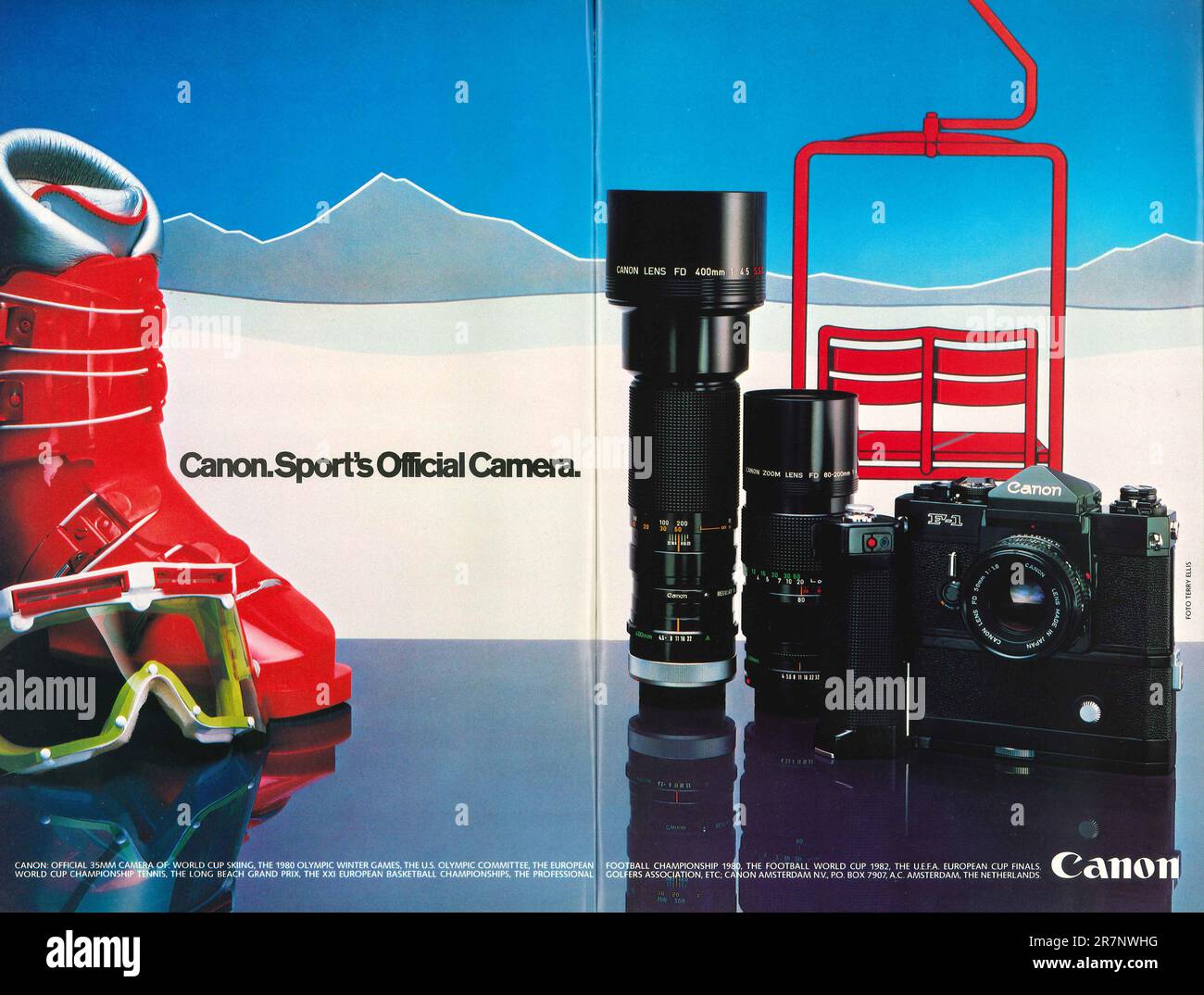 Full page spread 2 page hi-res stock photography and images - Alamy