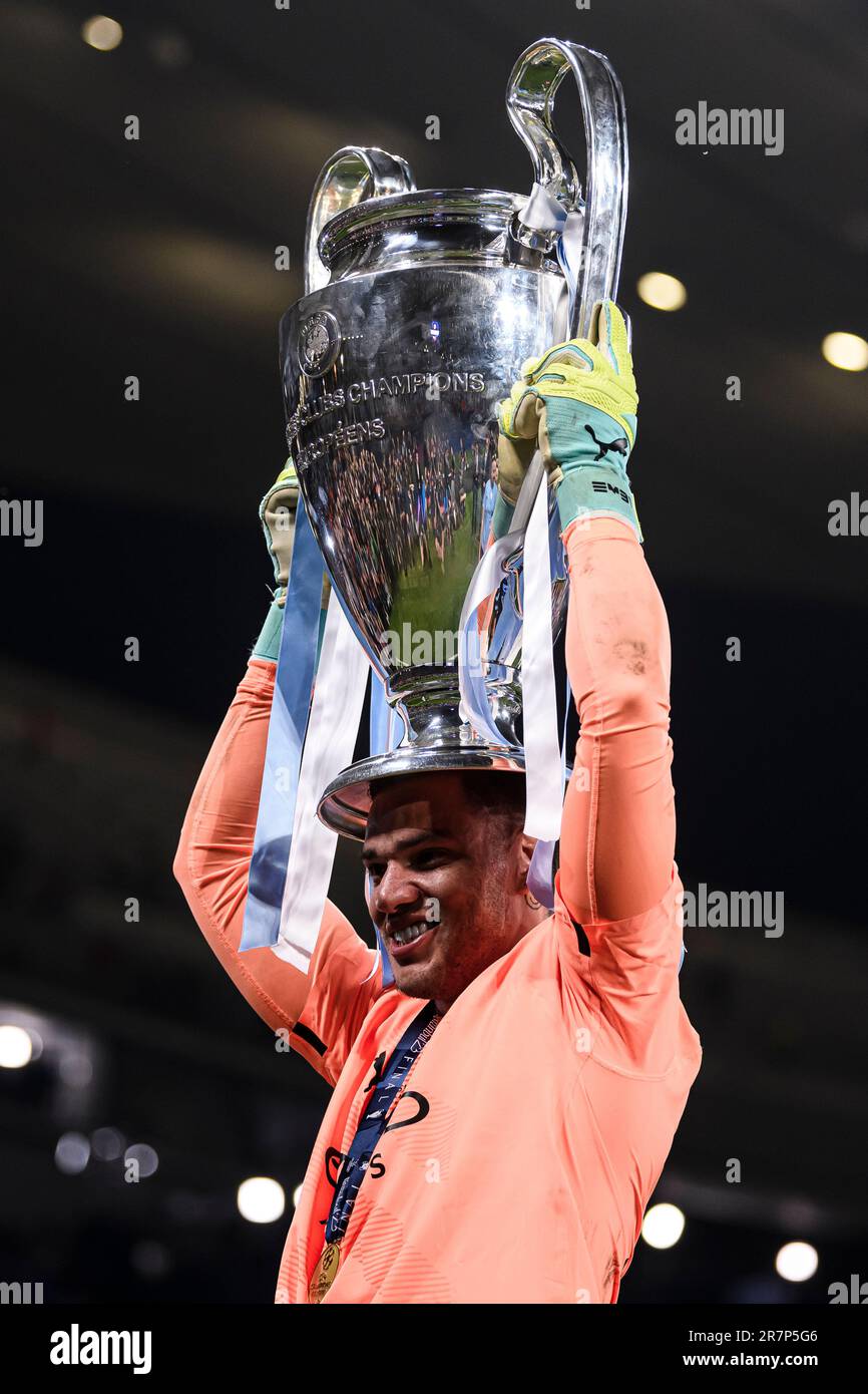 Ederson manchester city trophy hi-res stock photography and images - Alamy