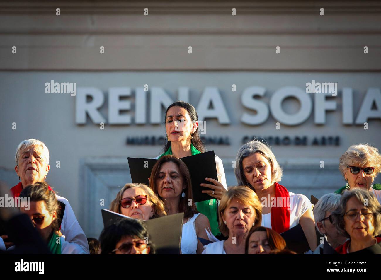 Choir al alba hi-res stock photography and images - Alamy