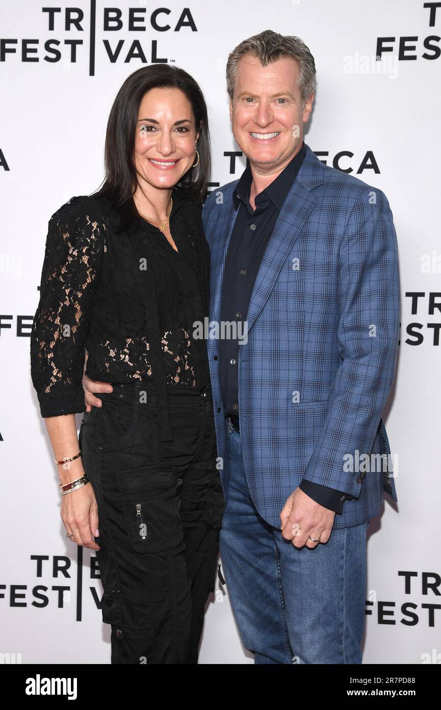 New York, USA. 16th June, 2023. (L-R) Carrie Elenowitz and Mark ...