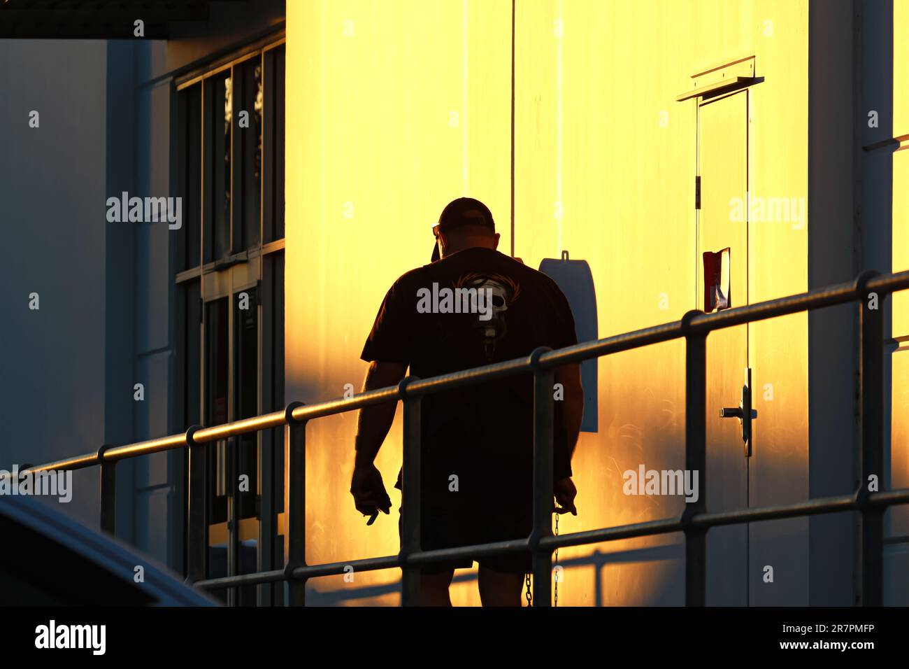 Photo captures sunset bright hi-res stock photography and images - Alamy