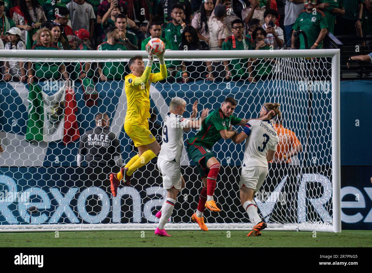 USA goalkeeper Matt Turner (1) controls a free kick during a Concacaf ...