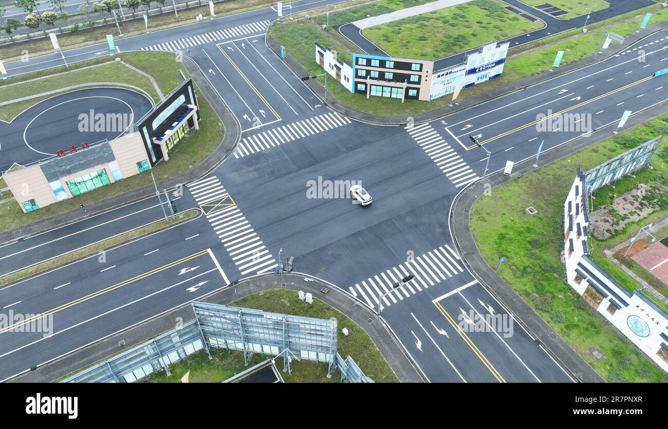 Adaptive ai hi-res stock photography and images - Alamy