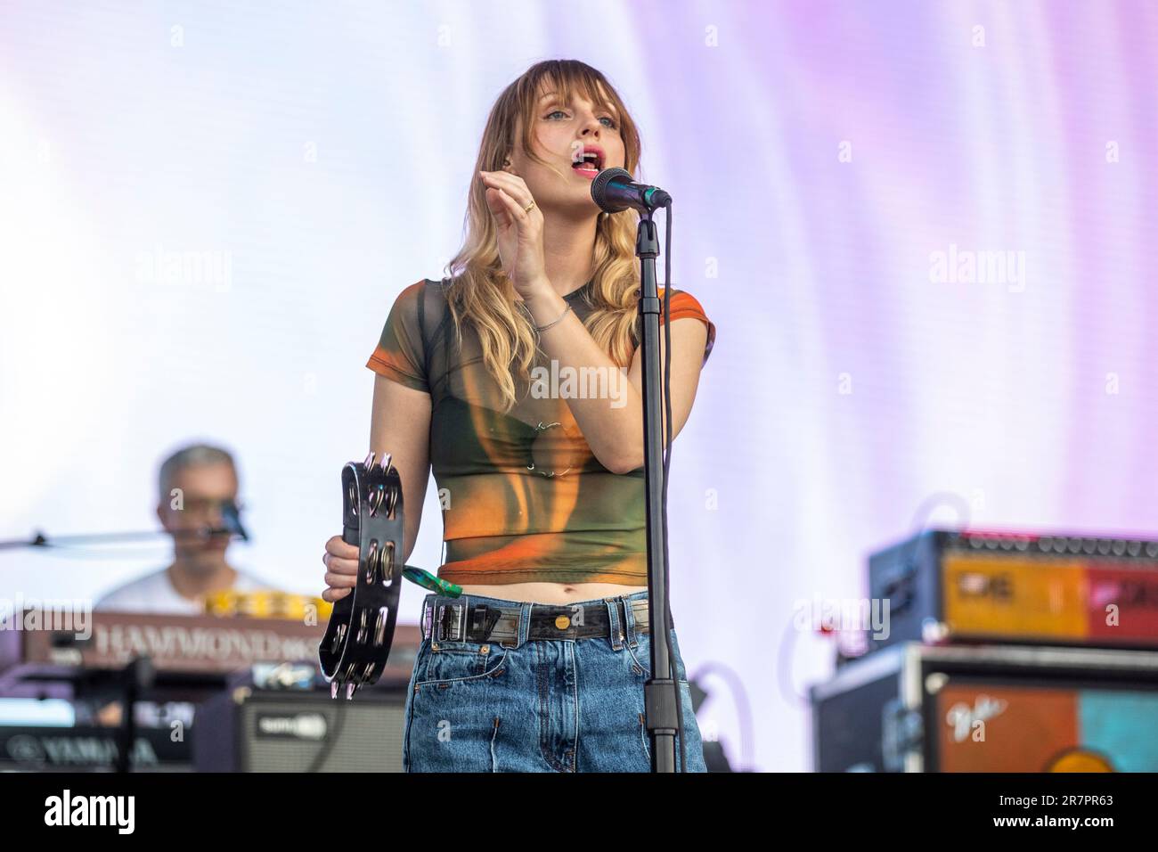 Manchester, USA. 16th June, 2023. Zoe Manville performs on stage at the ...
