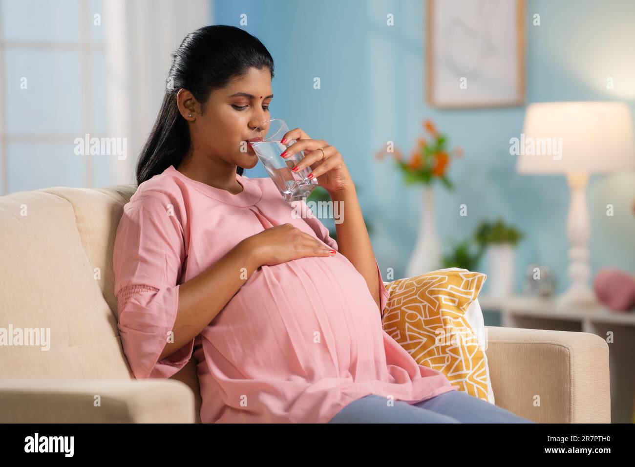 4k mother belly hi-res stock photography and images - Alamy