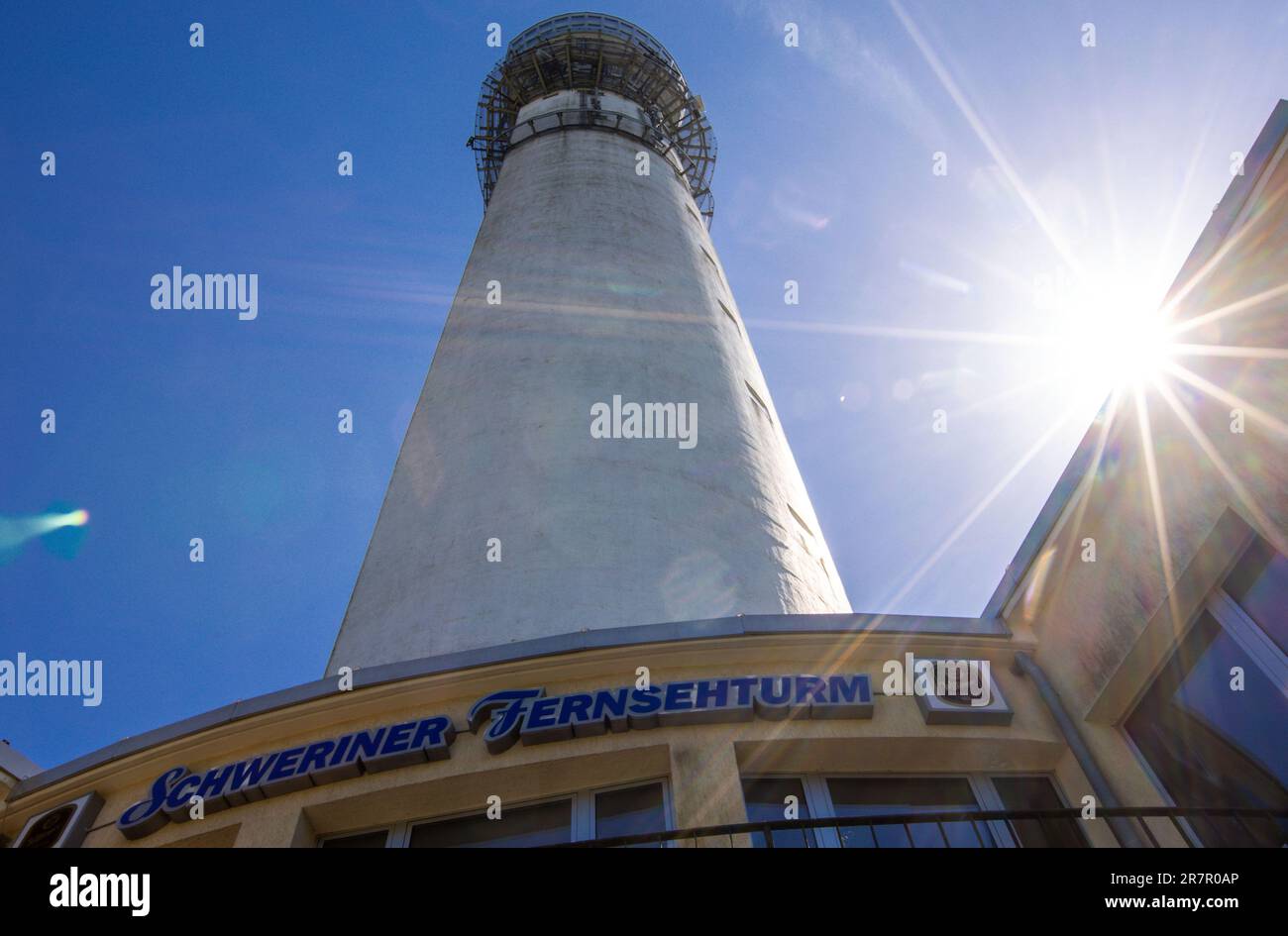 Schwerin, Germany. 30th May, 2023. The TV tower in the Neu Zippendorf ...