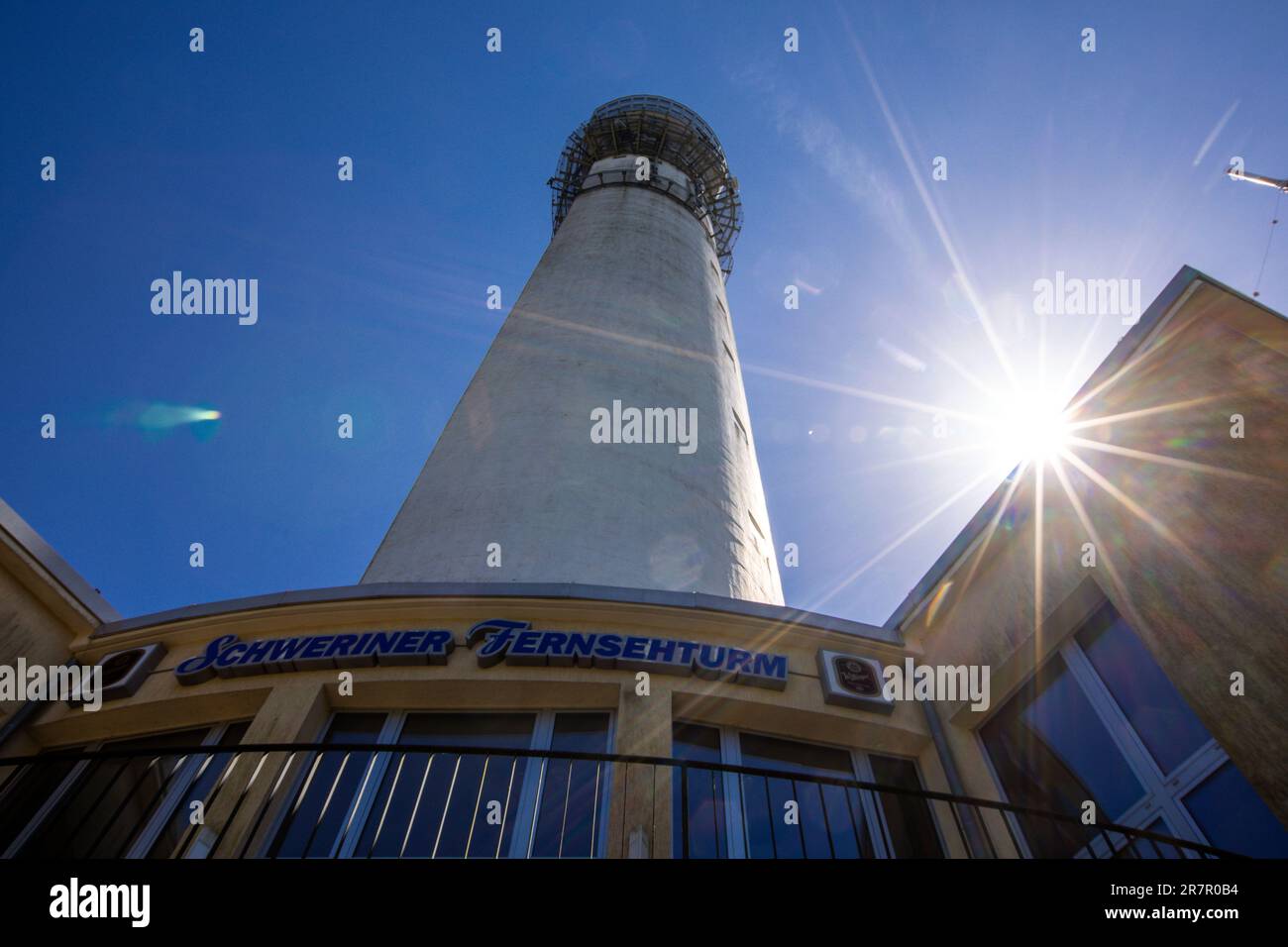 Schwerin, Germany. 30th May, 2023. The TV tower in the Neu Zippendorf ...
