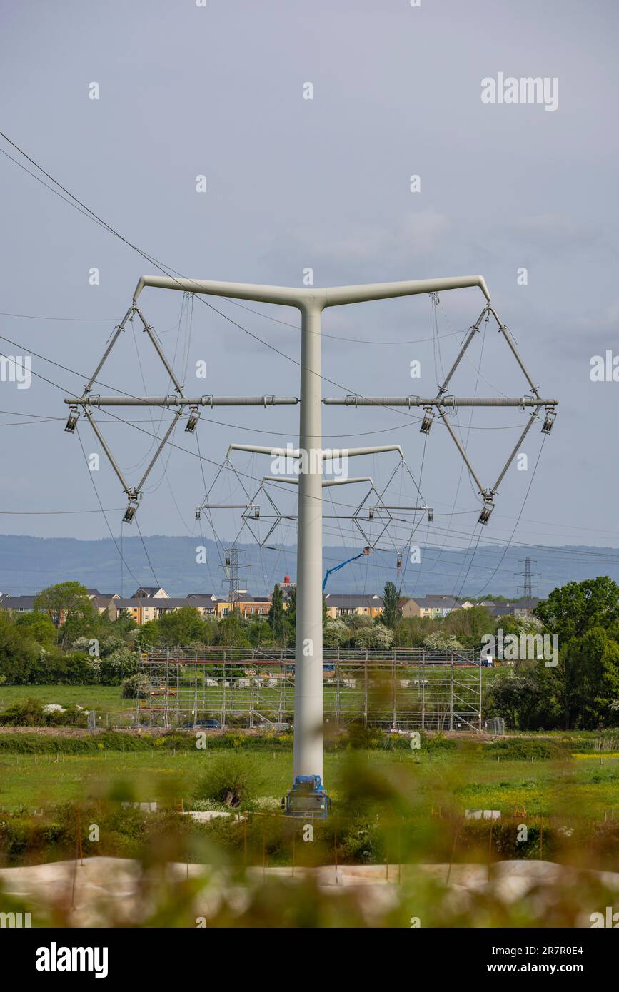 Blocks on pylons hi-res stock photography and images - Alamy
