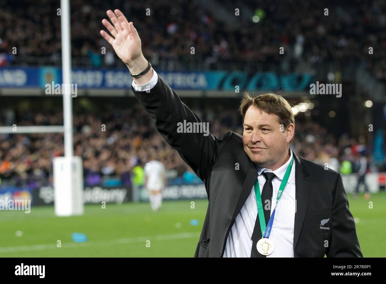 Assistant coach of New Zealand Steve Hansen celebrates after defeating ...