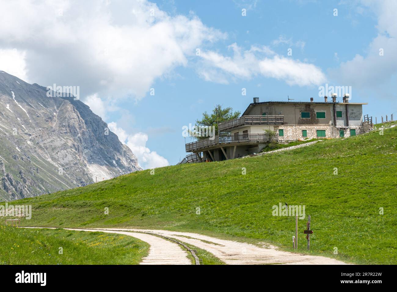 Rifugio giovanni giacomini hi-res stock photography and images - Alamy