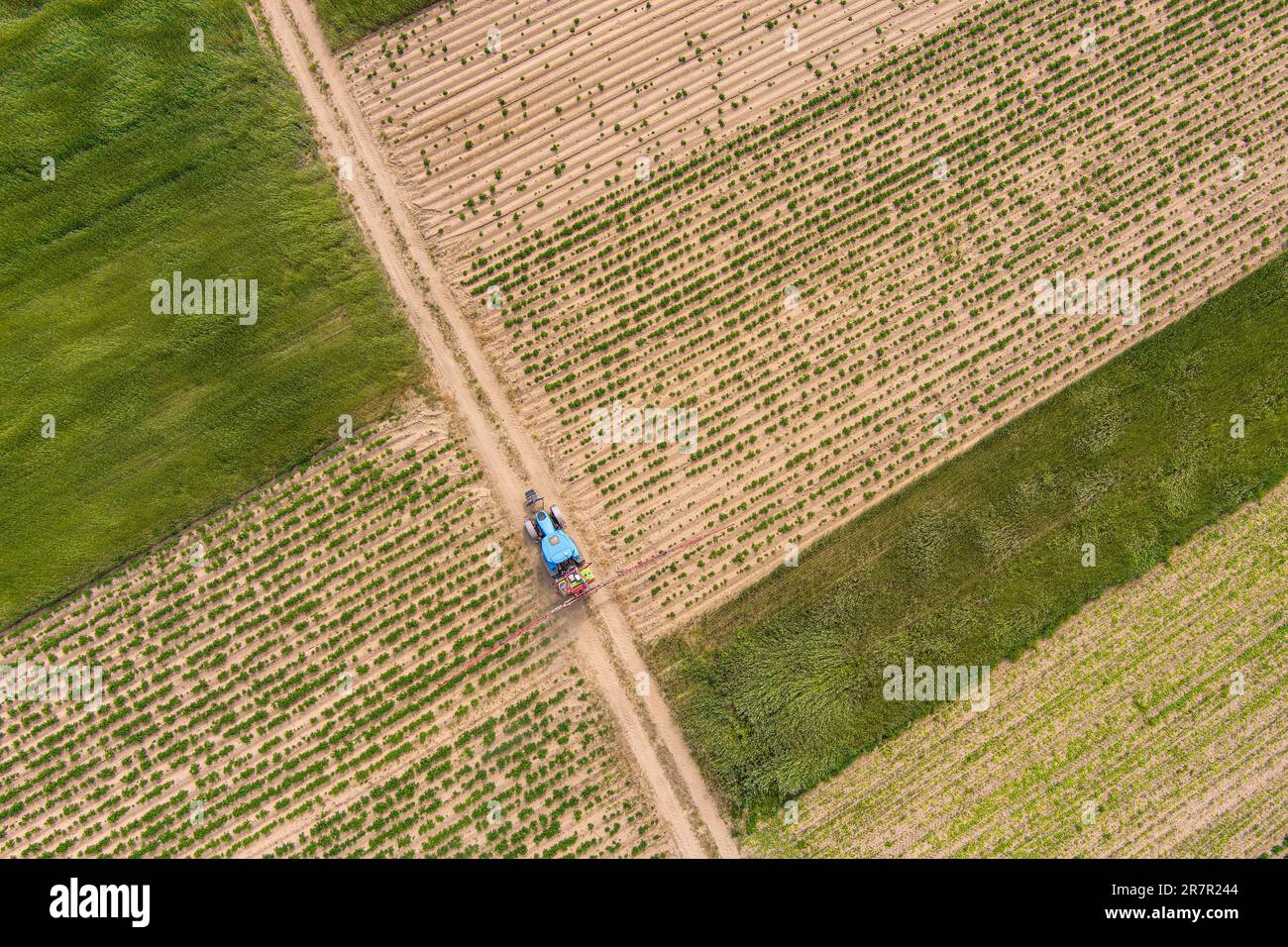 Drone shot farmer in tractor hi-res stock photography and images - Alamy