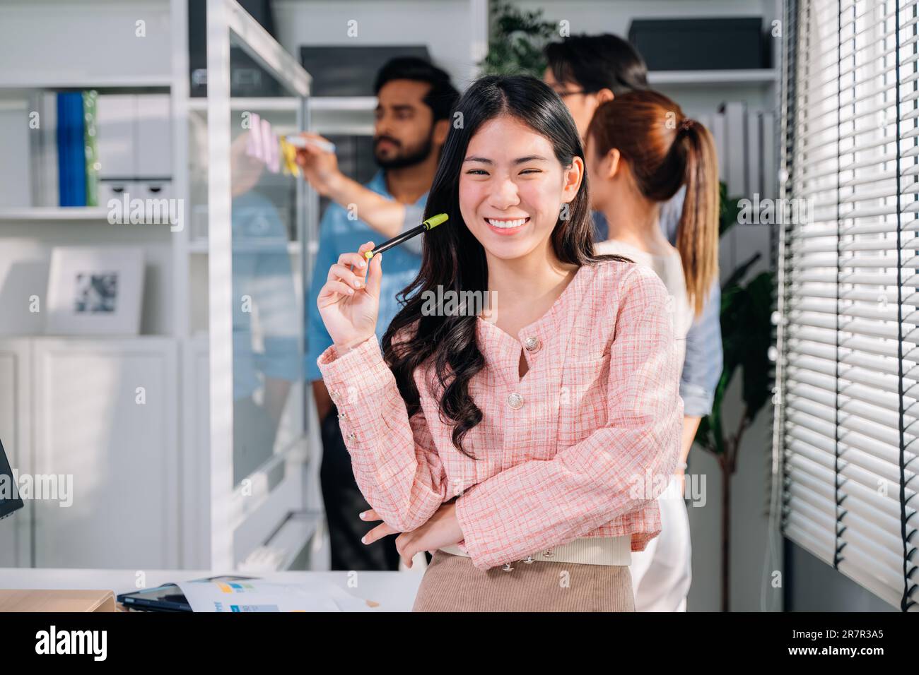 Group modern business people in hi-res stock photography and images - Alamy