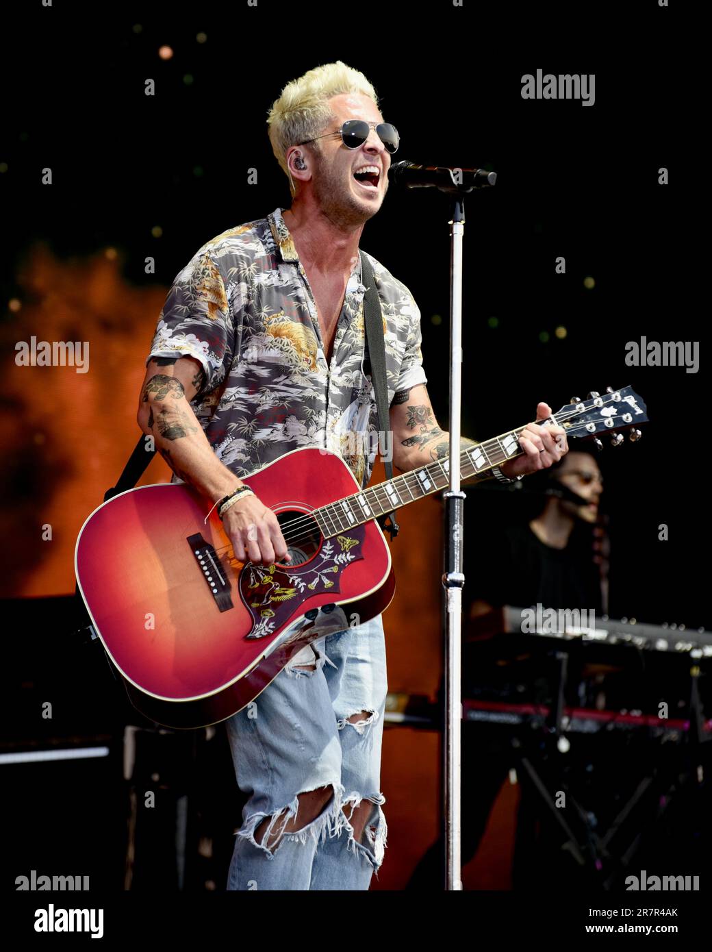Ryan tedder and hi-res stock photography and images - Alamy