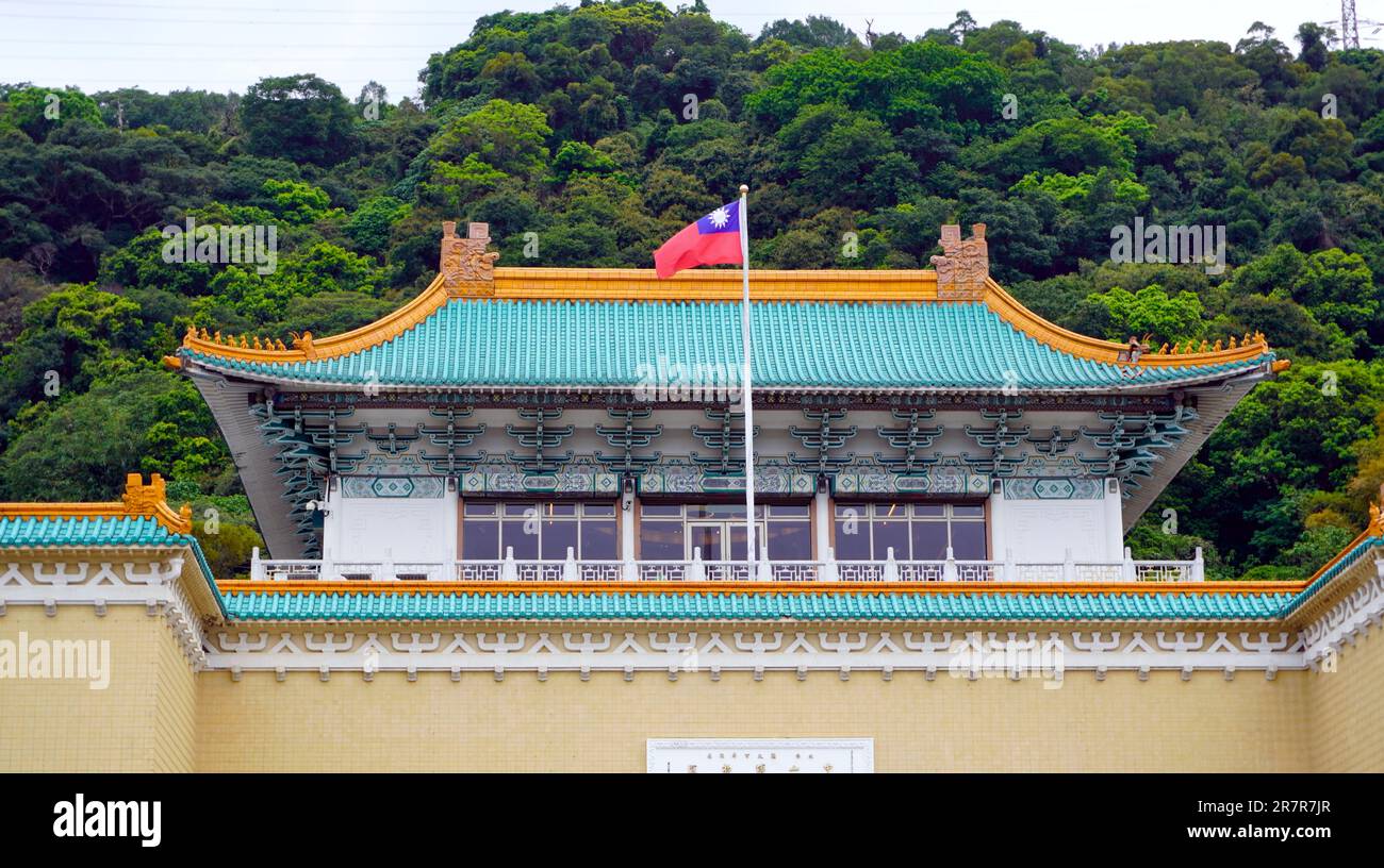 Taipei National Palace Museum - one of the most famous museums in ...