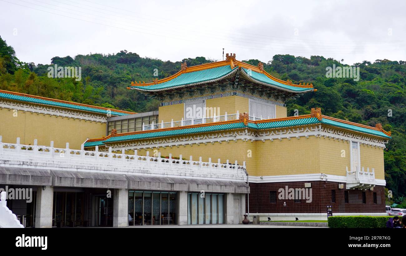 Taipei National Palace Museum - one of the most famous museums in ...