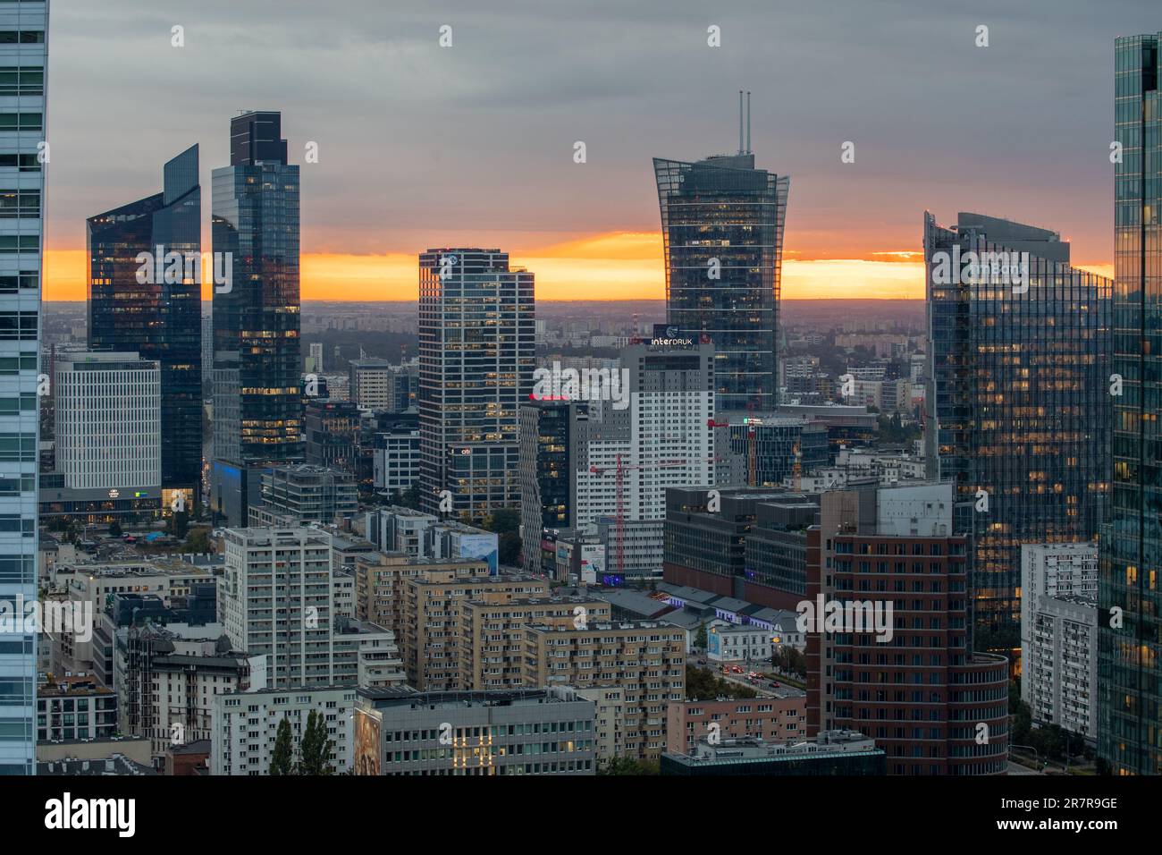 Warsaw spire buildings hi-res stock photography and images - Alamy