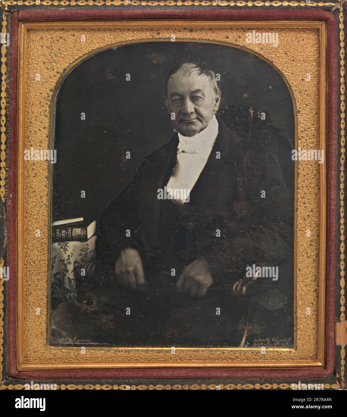 Cased books hi-res stock photography and images - Alamy