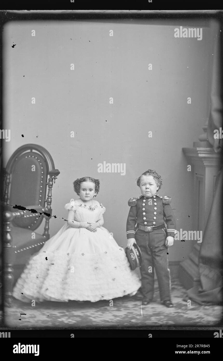 G.W.M. Nutt and Minnie Warren c. 1860-1870 Stock Photo - Alamy