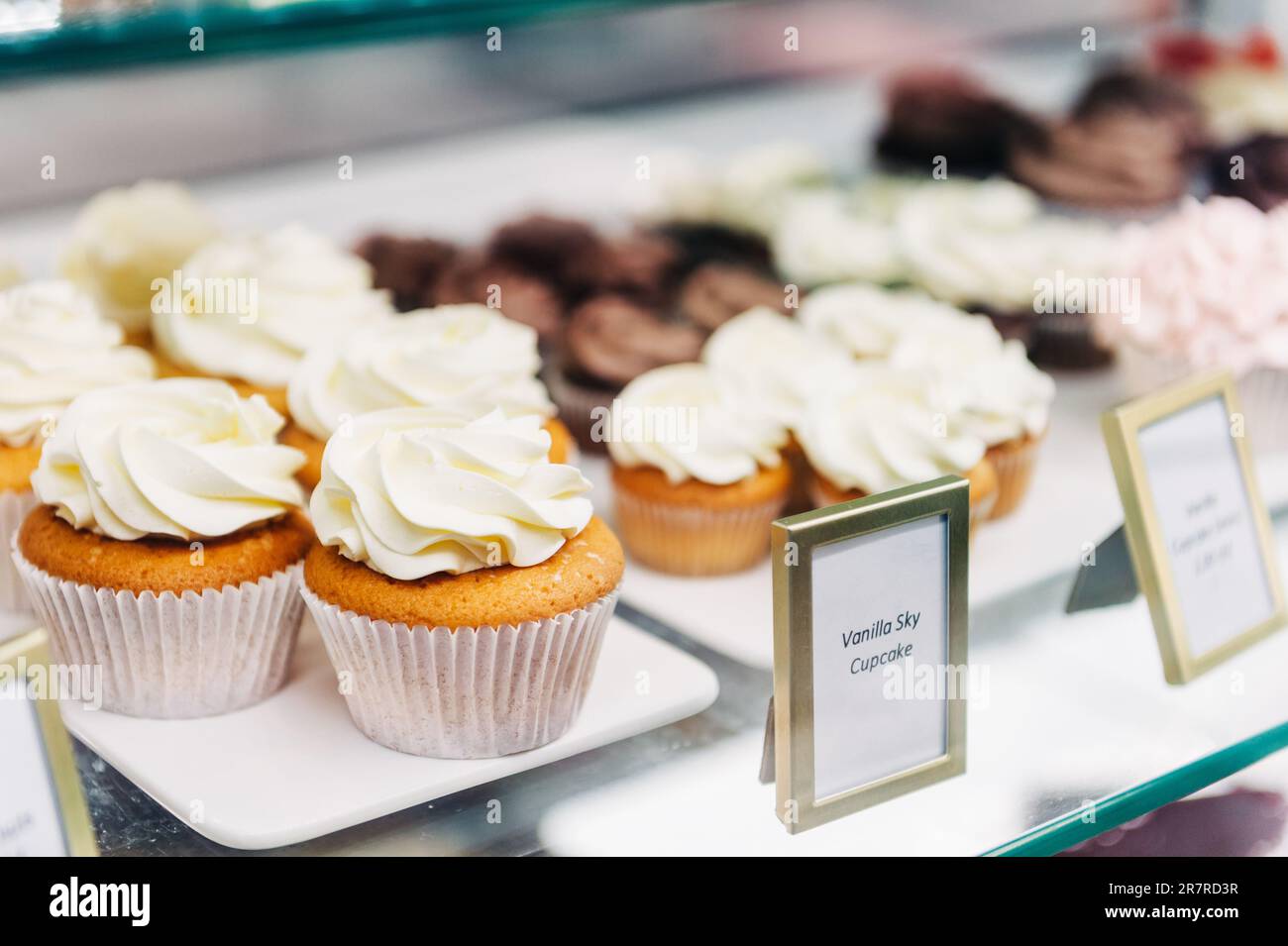 Vanilla Cupcakes Bakery