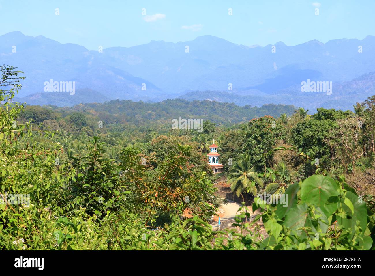 View to the area around the at peruvannamuzhi (peruvannamoozhi) dam ...