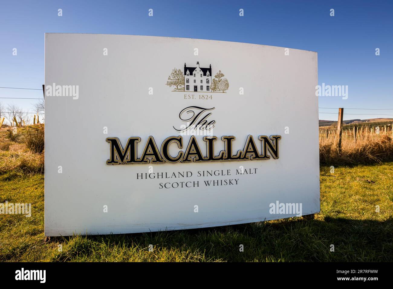 Scotch sign hi-res stock photography and images - Alamy