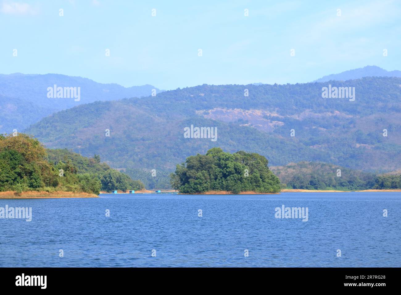 the lake in front of the at peruvannamuzhi (peruvannamoozhi) dam ...