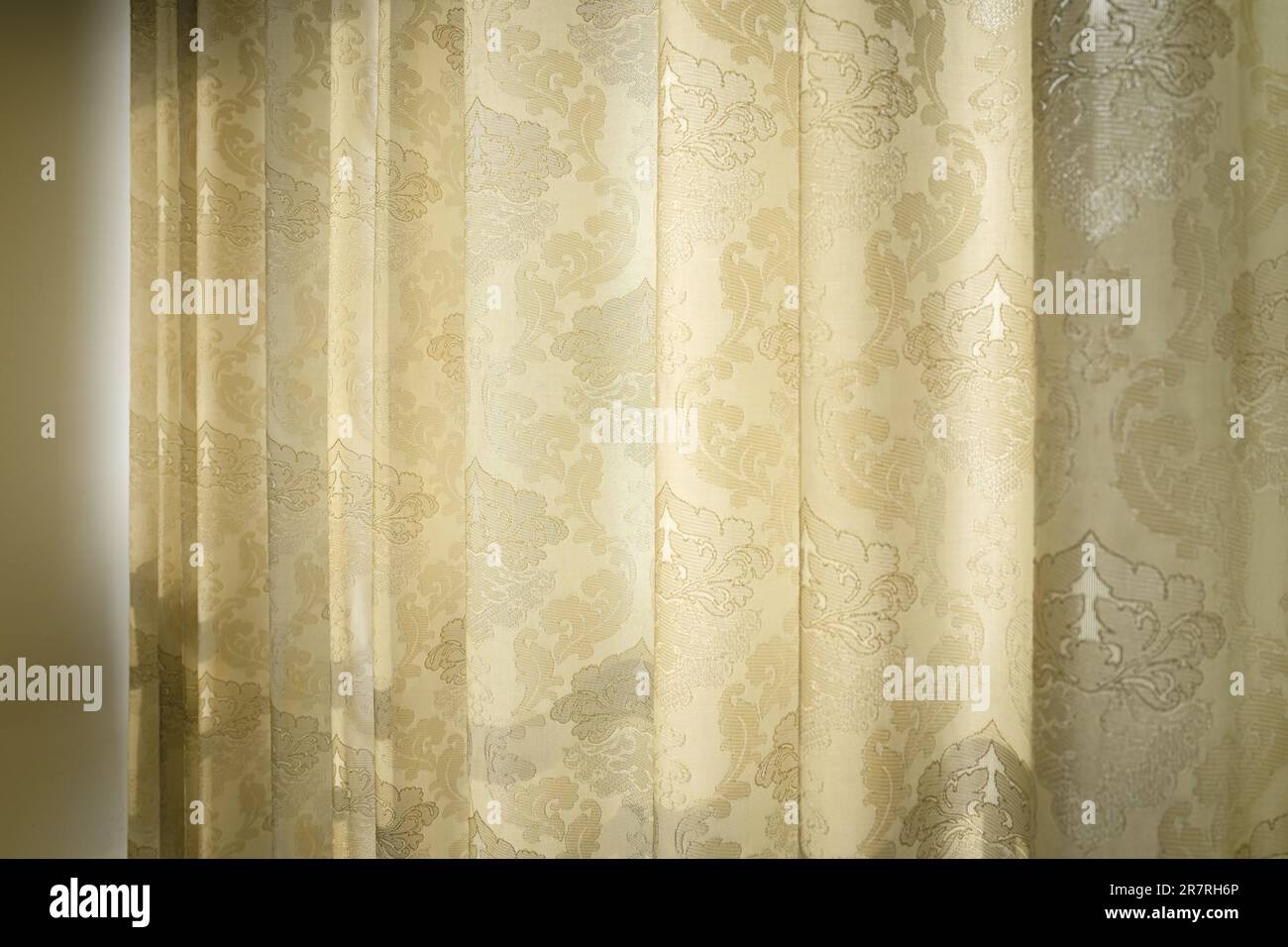 Sunlight diffusion hi-res stock photography and images - Alamy