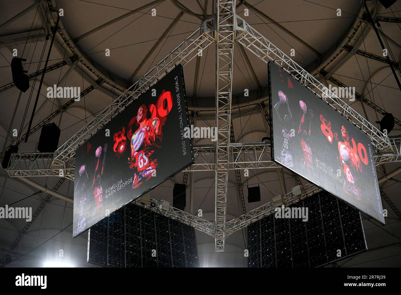 Super netball rondoni thunderbirds immagini e fotografie stock ad alta ...