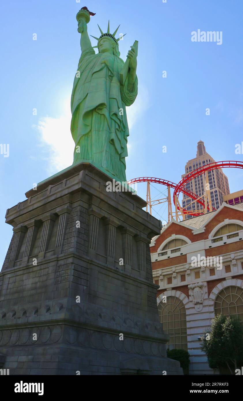 Fake skyscrapers and copy of the Statue of Liberty at the New York-New ...