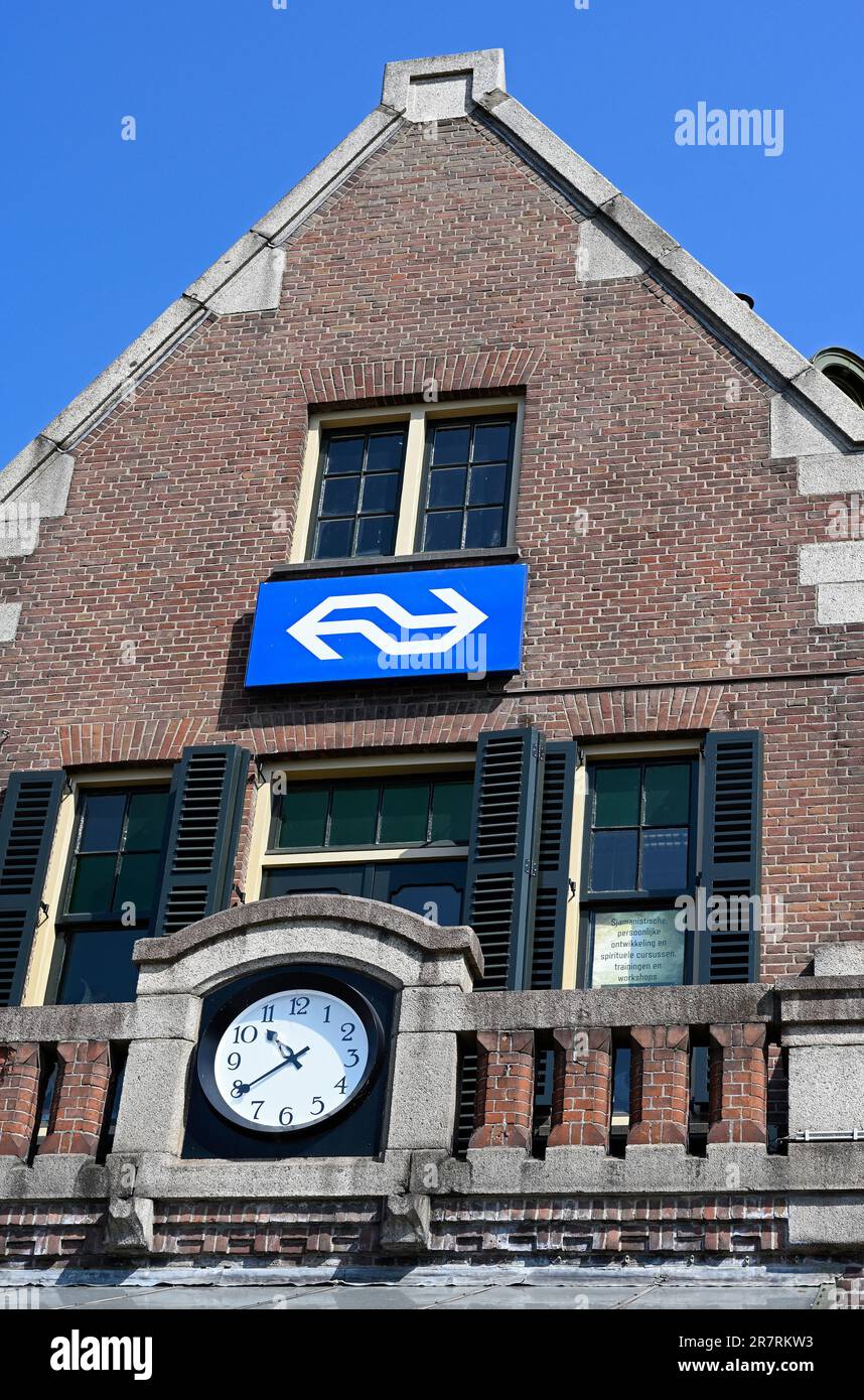 Nederlandse spoorwegen logo hi-res stock photography and images - Alamy