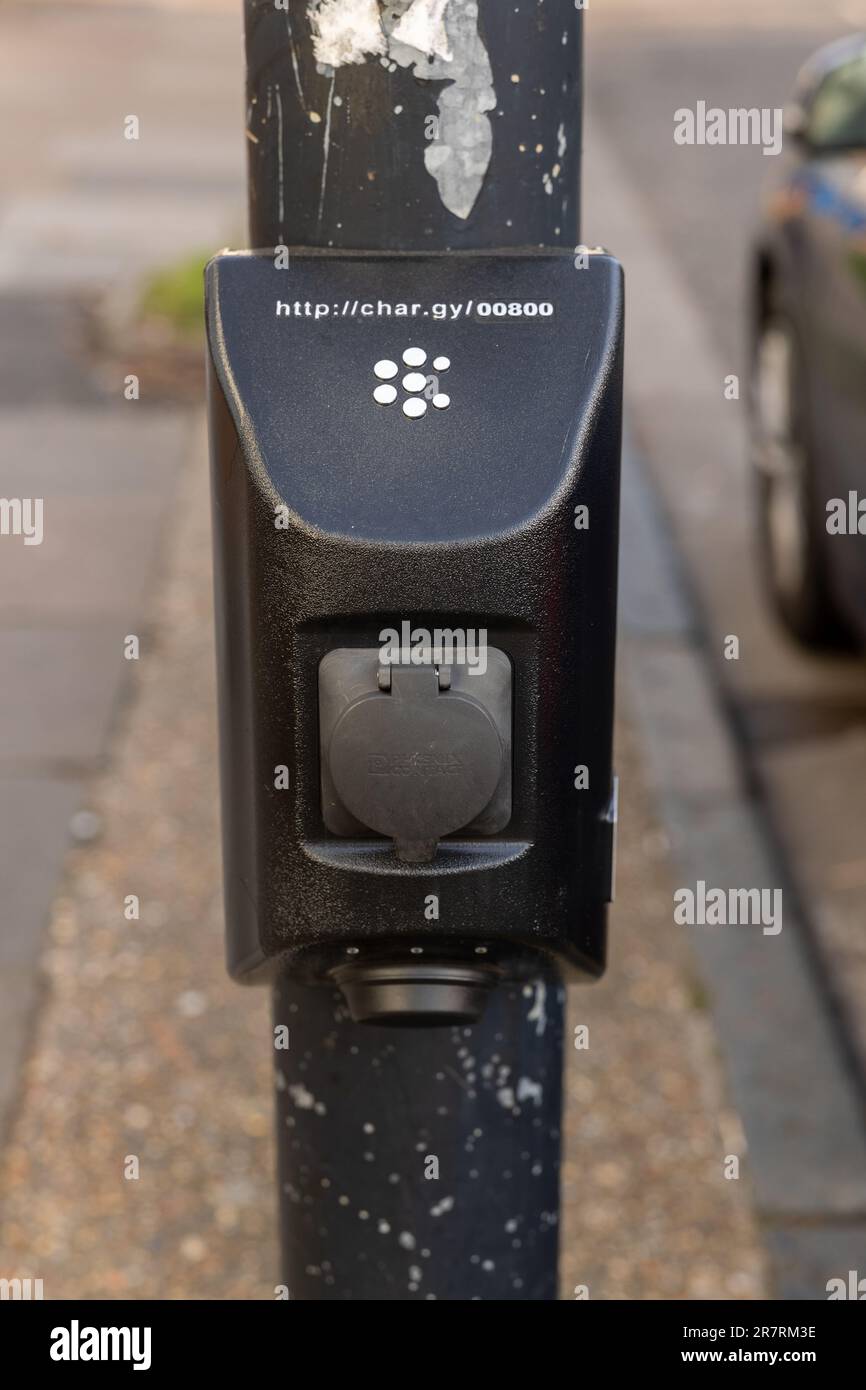 Electric lamp london hi-res stock photography and images - Alamy
