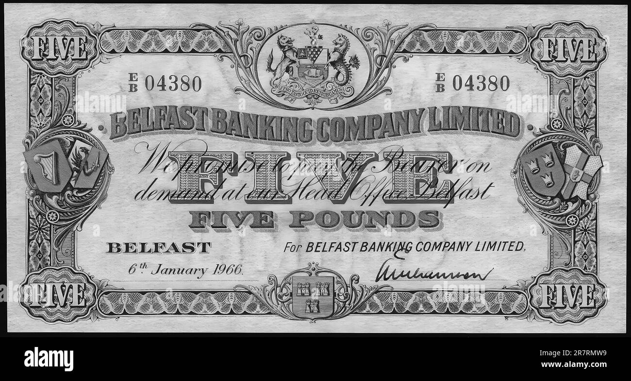 Five pounds banknote Black and White Stock Photos & Images - Alamy