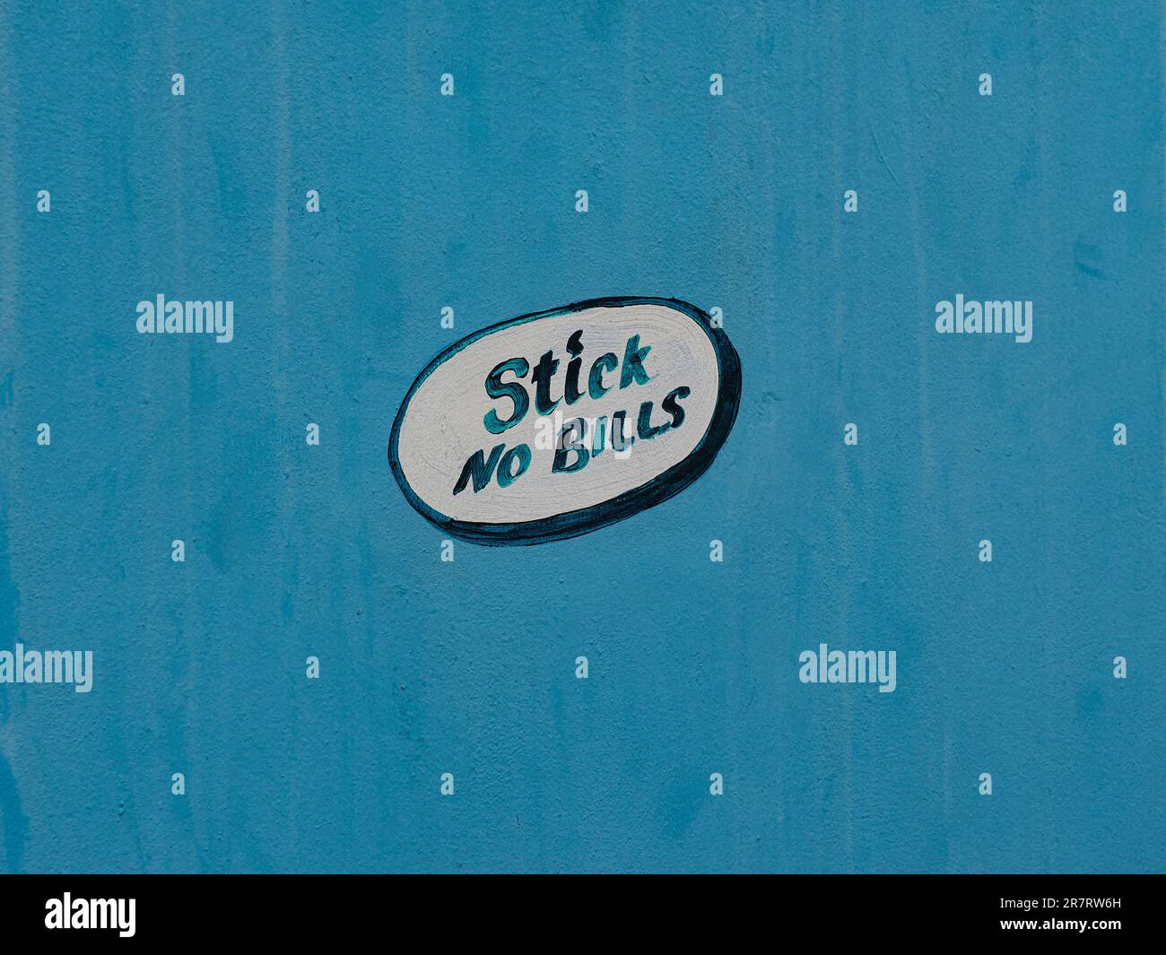 Stick No Bills Stock Photo - Alamy